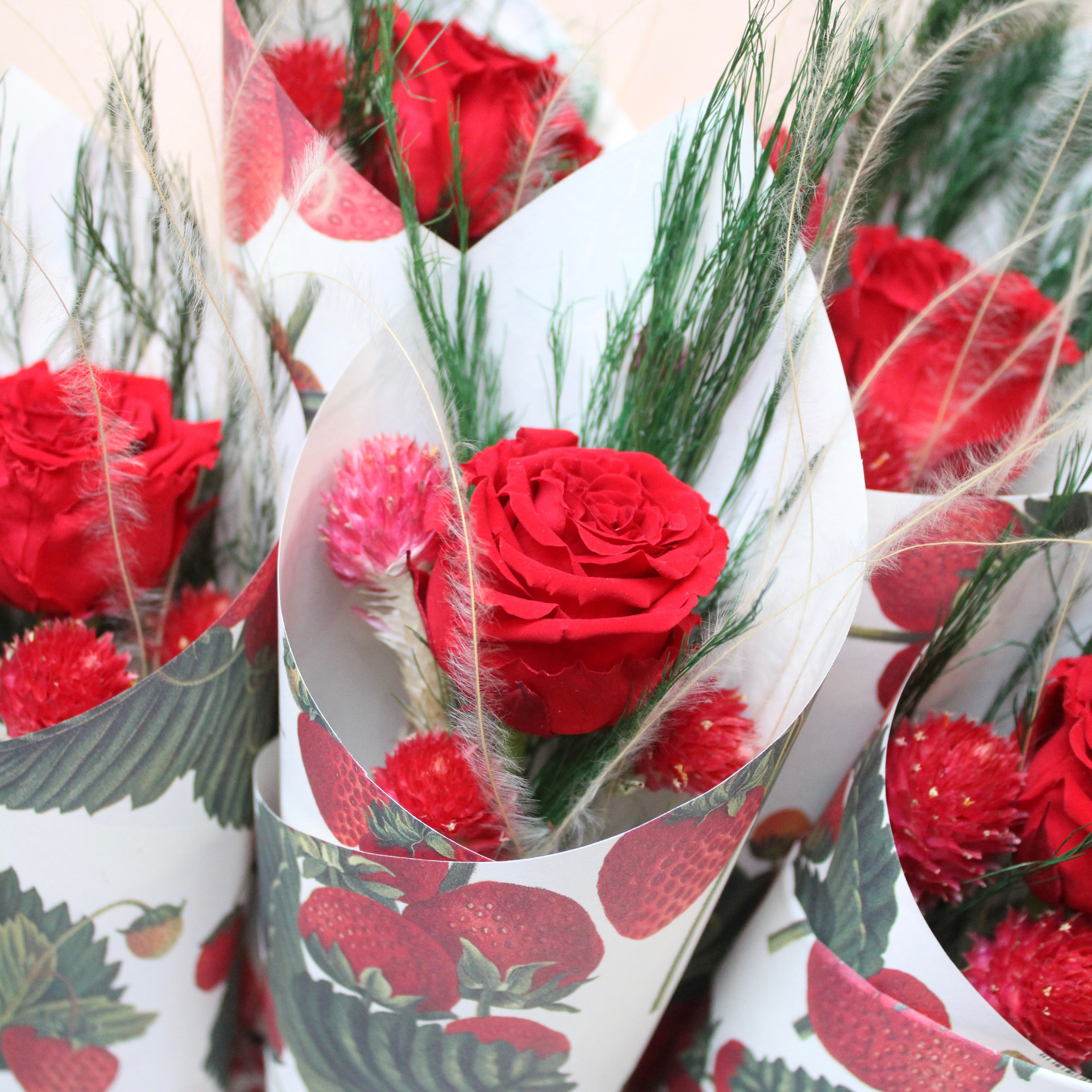 Strawberry Rose Bouquet – Roxanne's Dried Flowers